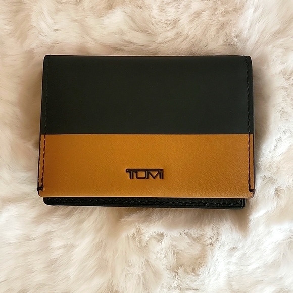 Tumi | Bags | Tumi Wallet | Poshmark